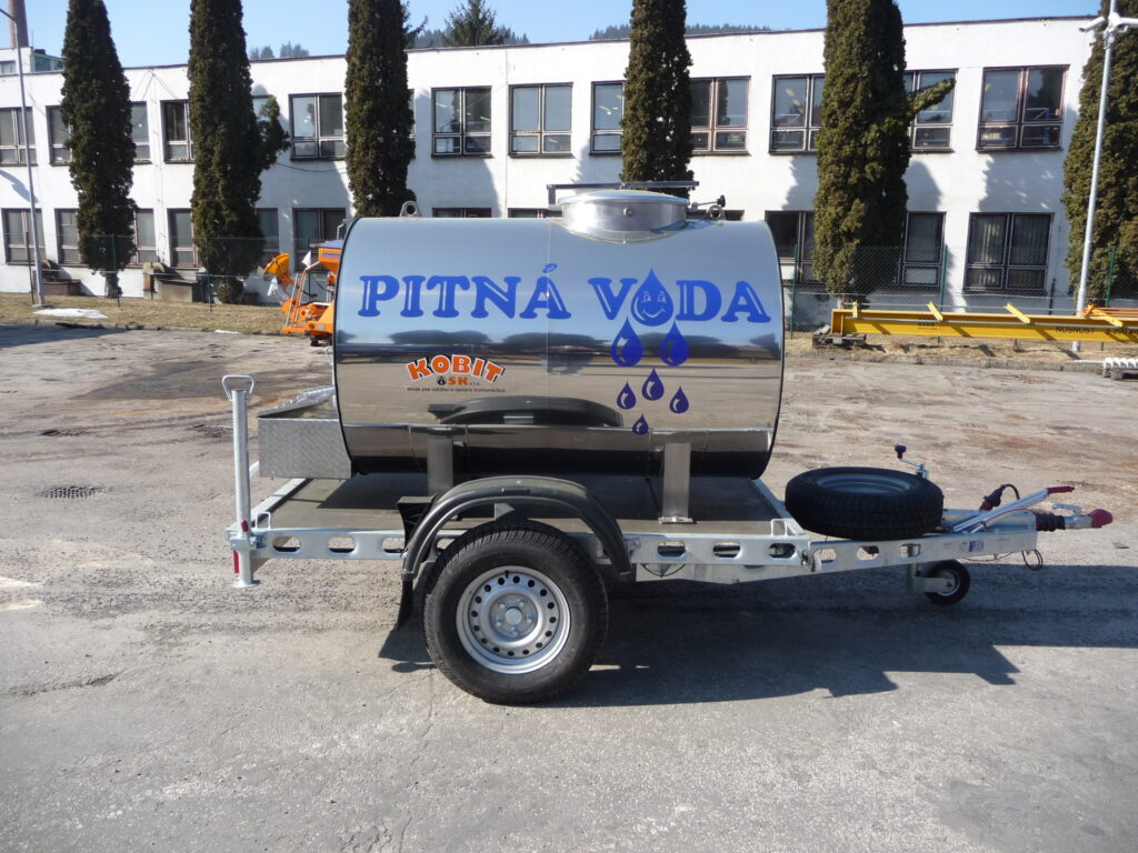 Transportní cisterna na pitnou vodu - Multicar Morava